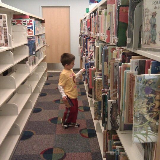 Merrick Library - College Library in Merrick