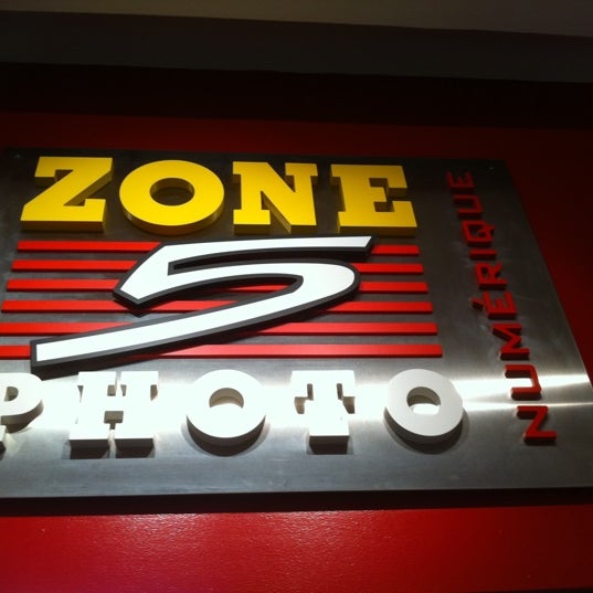 Zone 5 Photo Place de la Cité - Saint Louis - 2 tips