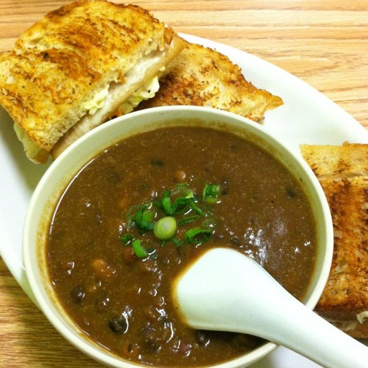 Loving Cafe - Vegetarian / Vegan Restaurant