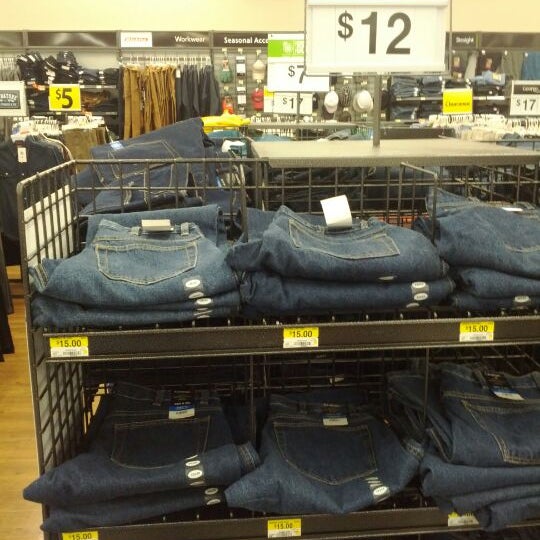 Walmart Supercentre - Big Box Store in Merritt