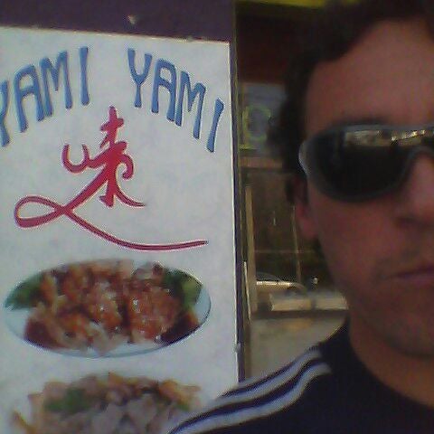 Yami Yami Comida China / Sushi - Restaurante asiático