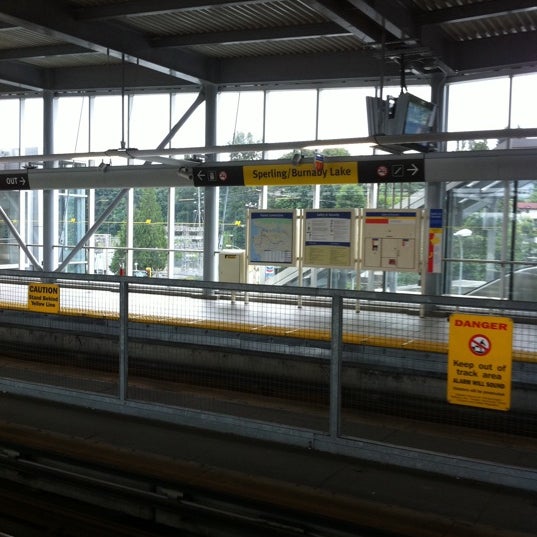 Sperling/Burnaby Lake SkyTrain Station - 8 tips