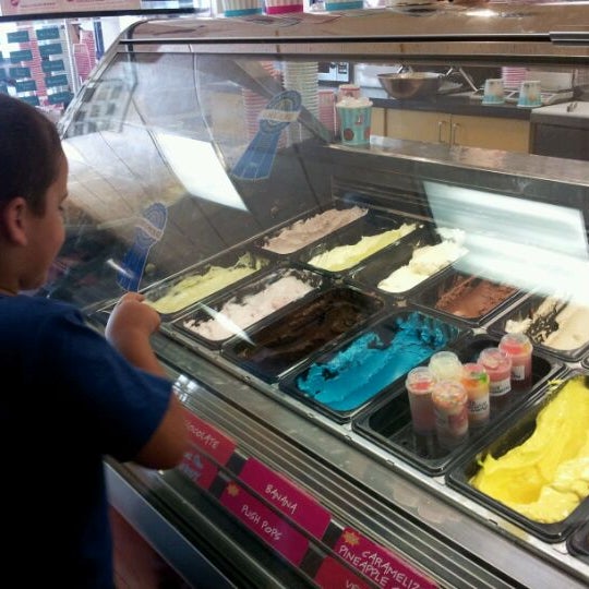 Maggie Moo's Ice Cream & Treatery - 143 Avenida Winston Churchill,