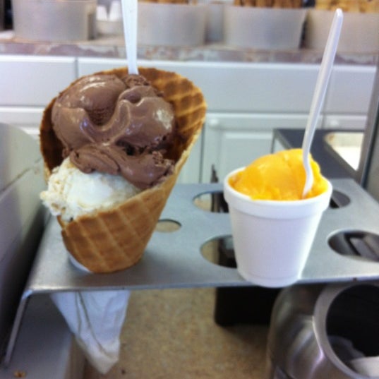 Big Olaf Creamery - 5208 Ocean Blvd