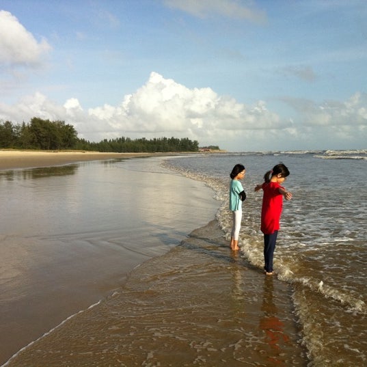 Pantai Pandak (Beach) - Chendering