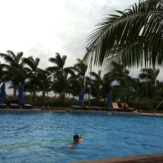 Saigon Pearl Swimming Pool - 9 tips