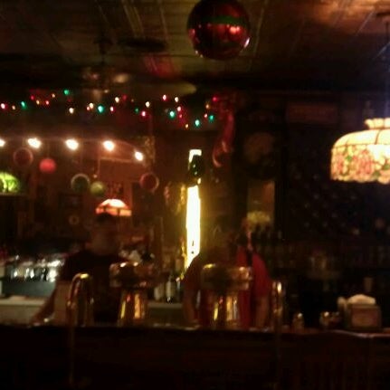 Turoni's Pizzery & Brewery - Pizza Place