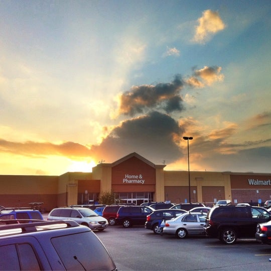 Photos at Walmart Supercenter - Big Box Store in Shakopee