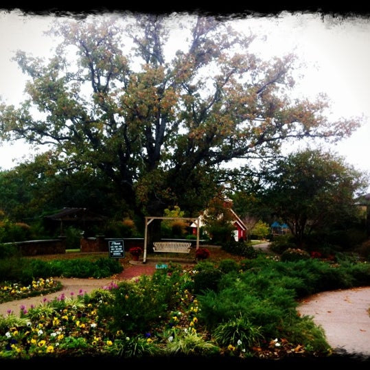 East Texas Arboretum and Botanical - Athens, TX