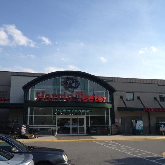 Harris Teeter - Supermarket in Greensboro