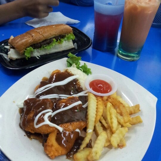 Angah D&C Western & Steam Burger - Steakhouse in Johor Bahru