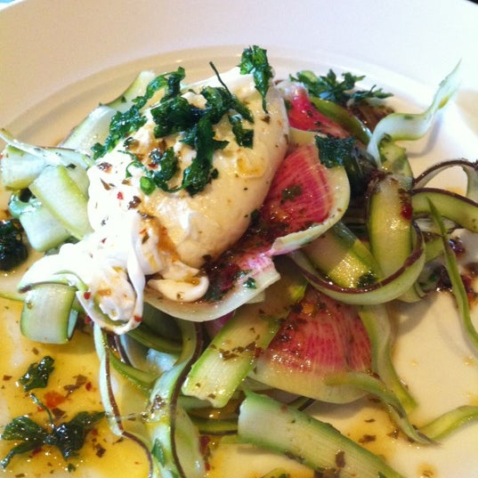 Uncommon Ground - New American Restaurant in Chicago