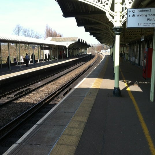Kettering Railway Station (KET) - 12 tips