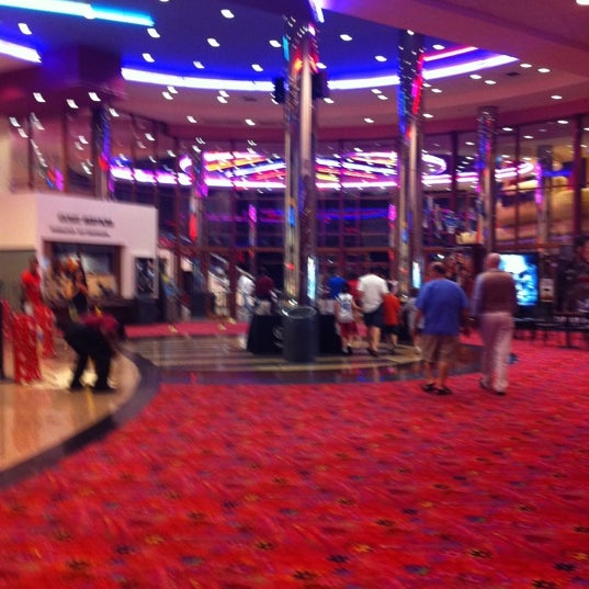 Regal Edwards Greenway Grand Palace ScreenX & RPX - 107 tips