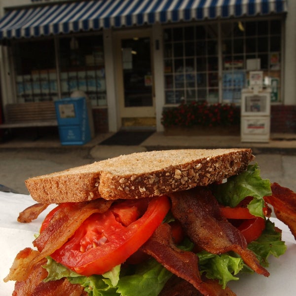 Merritt's Store and Grill - 55 tips