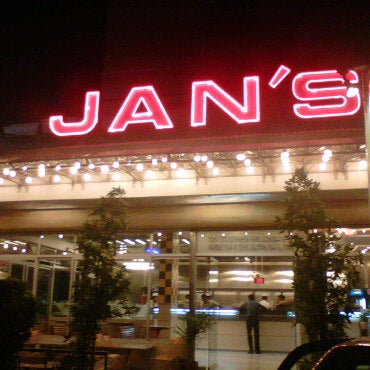 Jan Broast - کلفٹن - Boat Basin, Kheyaban-e-Roomi