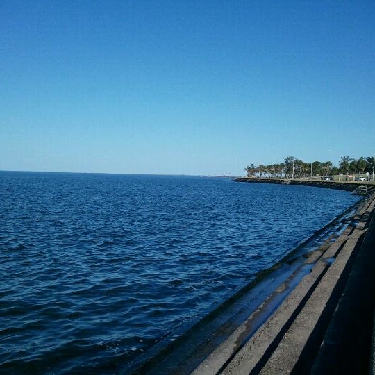 Photos at New Orleans Lakefront - Lake in New Orleans
