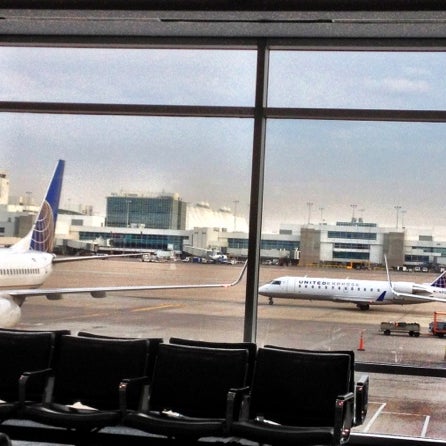 Gate B29 - Denver International Airport - 3 tips