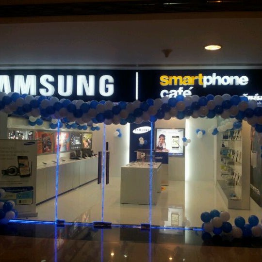 Samsung smartphone cafe - Malad West - 11 visitors