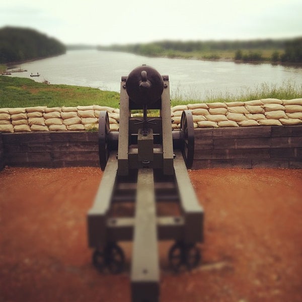 Fort Donelson National Battlefield - National Park in Dover