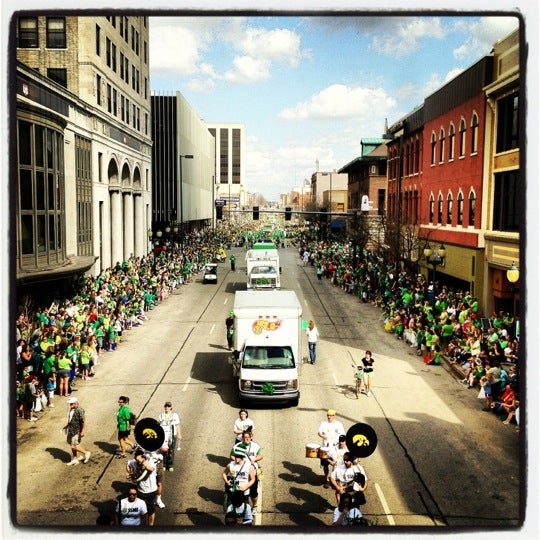 Downtown Cedar Rapids - 2 tips from 989 visitors