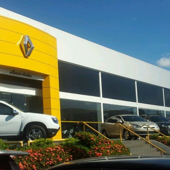 Estação Renault - Car Dealership in Pte. Nova