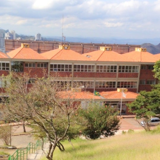 Faculdades Milton Campos - College and University in Nova Lima