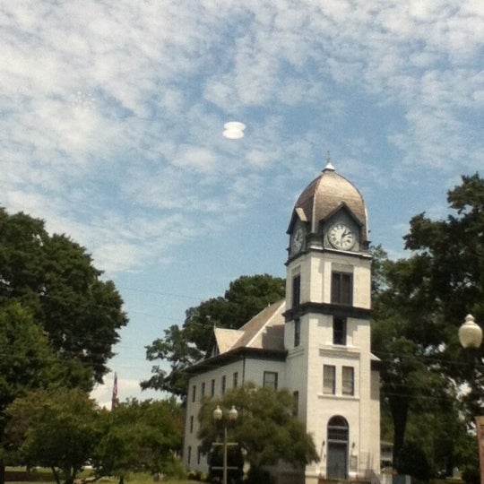 Fayetteville Square - 7 tips from 781 visitors