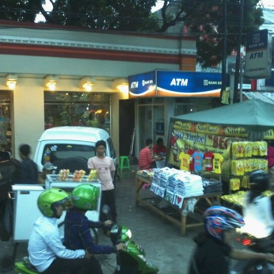 Jalan Cihampelas - Road in Bandung