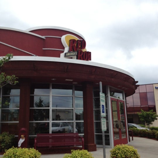 Red Robin Gourmet Burgers and Brews - 39 tips from 1402 visitors