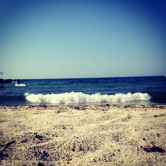 Λιμανάκια (Limanakia) - Παραλίες Λιμανάκια