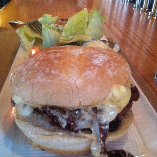 Photos at Plan B Burger Bar - Simsbury Center Historic District - 4 ...
