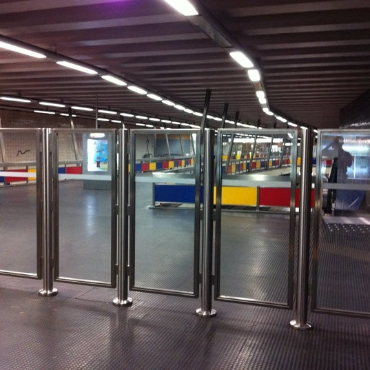 Tomberg (MIVB) - Sint-Lambrechts-Woluwe - Place du Tombergplein