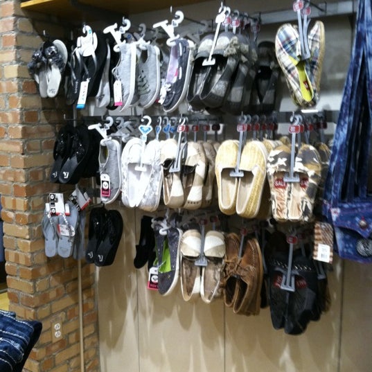 Buckle - Clothing Store in Newport News