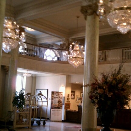 Hotel Utica - West Utica - 11 tips