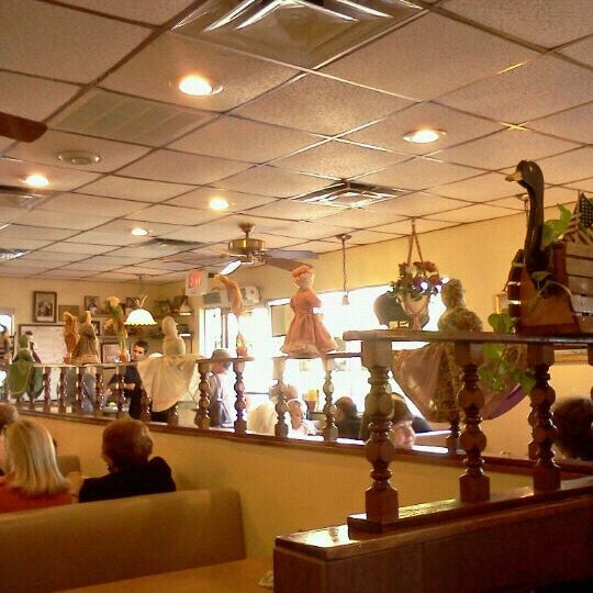 Grandma Sally's - 11 tips from 128 visitors