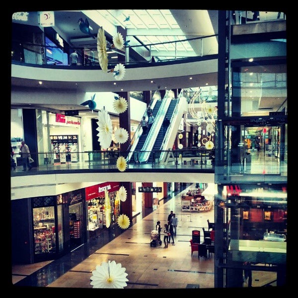 Galerie Harfa - Shopping Mall in Praha