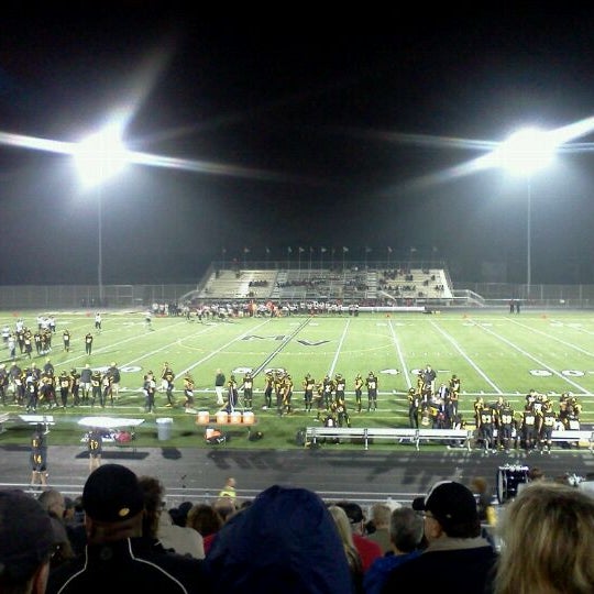 Metea Valley High School - High School in Aurora