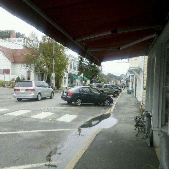 Pine Tree Market - 121 Maine Street