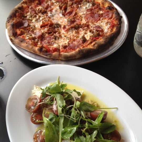 EVO Pizzeria - 1075 E Montague Ave