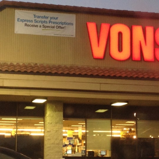 VONS (Now Closed) - Olive Drive Area - Bakersfield, CA