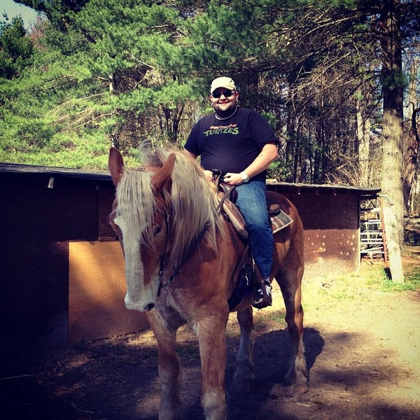 Lucky 7 Stables - Londonderry, NH
