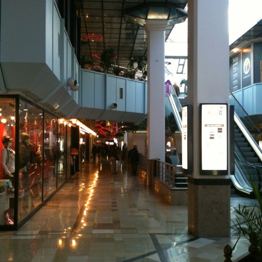 Centre Jaude - Shopping Mall in Clermont Ferrand