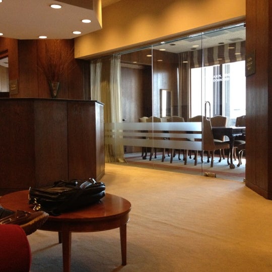 Lewis Thomason - Financial Service in Memphis