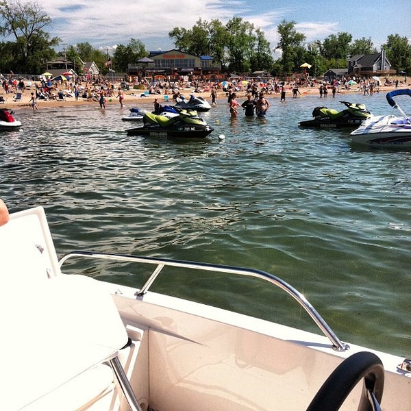 Sunset Bay Beach Club - Beach Bar in Irving