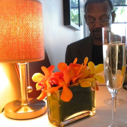 Bishop's Restaurant (Now Closed) - Restaurant in Vancouver