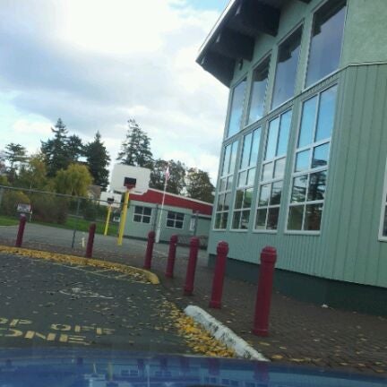 Gordon Head Middle School - Middle School in Victoria