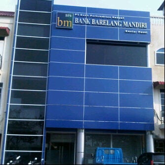 alamat bank rakyat hq - Michael Hamilton