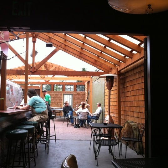 Loretta's Northwesterner - Bar in Seattle