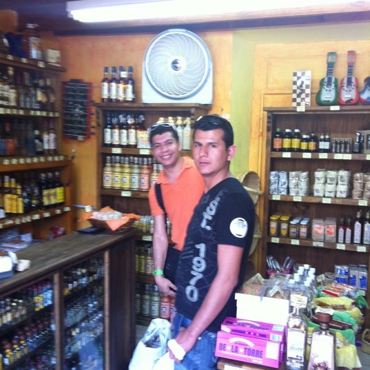 El Arrayan - Candy Store